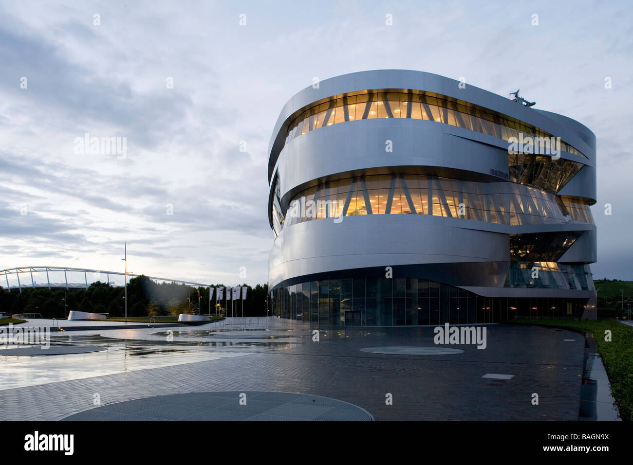 Mercedes Museum, Stuttgart, Germany, Un Studio (Ben Van Berkel and ...