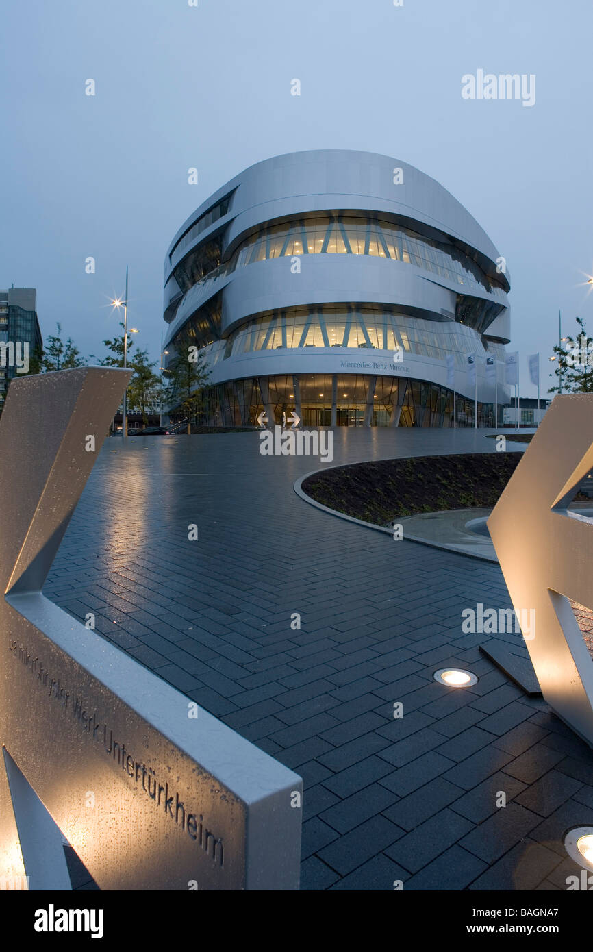 Mercedes Museum, Stuttgart, Germany, Un Studio (Ben Van Berkel and ...