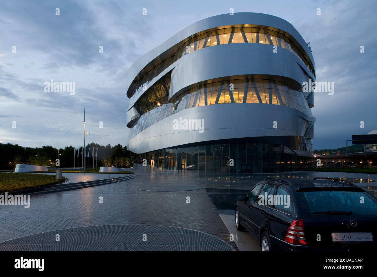 Mercedes Museum, Stuttgart, Germany, Un Studio (Ben Van Berkel and ...