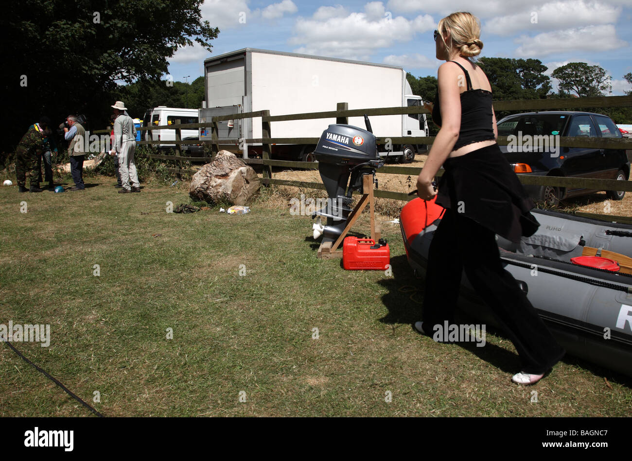 Andy Akinwolere from Blue Peter prepares for a charity abseil down the ...