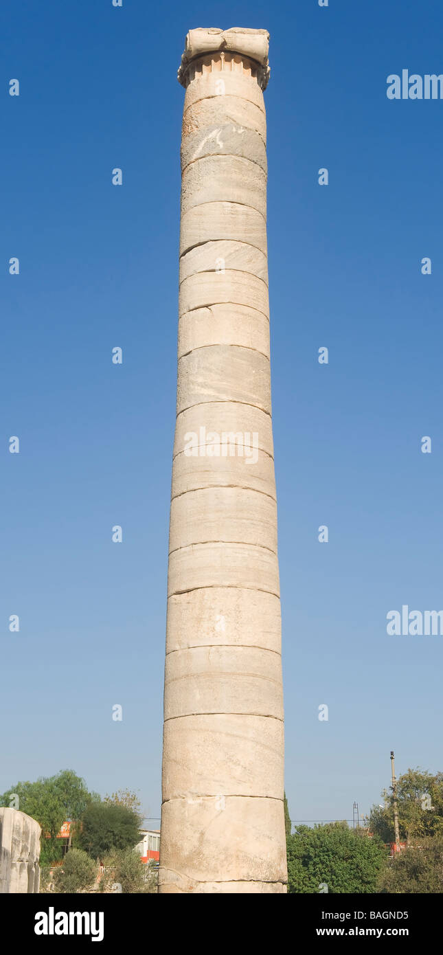 Ionian pillar hi-res stock photography and images - Alamy