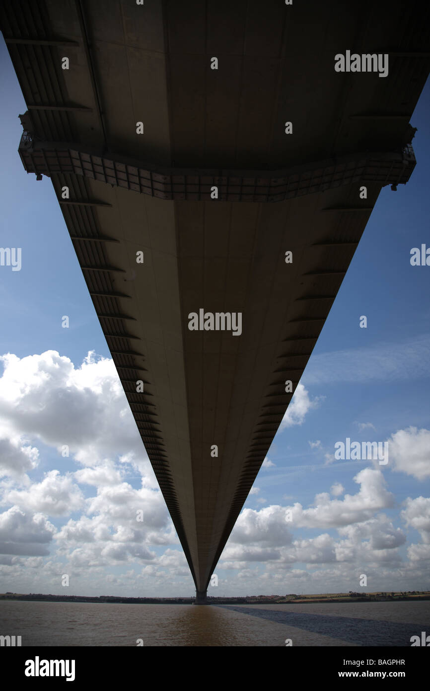 The road deck of the Humber Bridge in Hull, England Stock Photo - Alamy