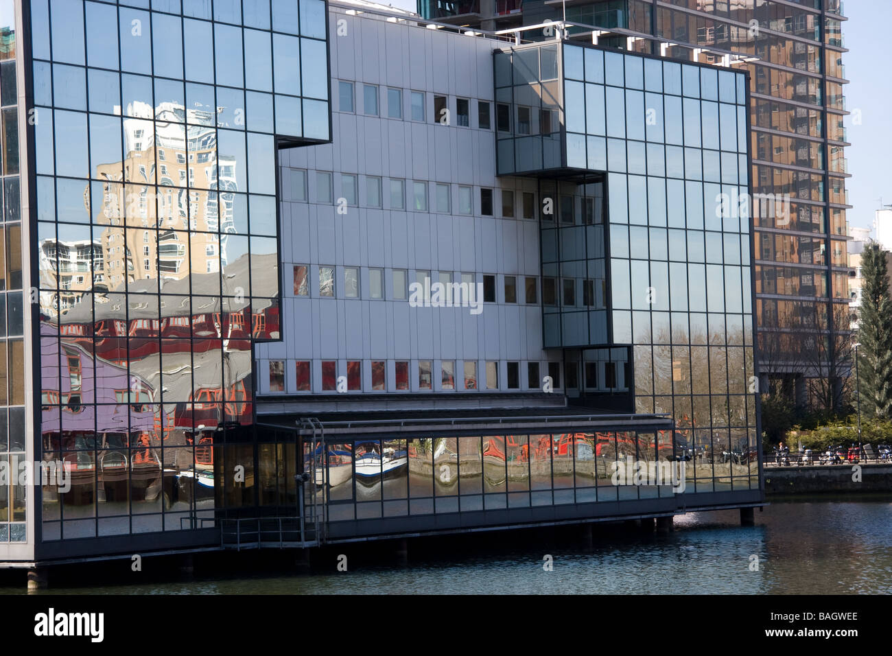 Building offices high rise hi-res stock photography and images - Alamy