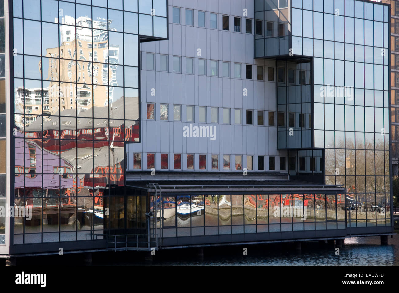 modern high rise banking commerce offices building Stock Photo - Alamy