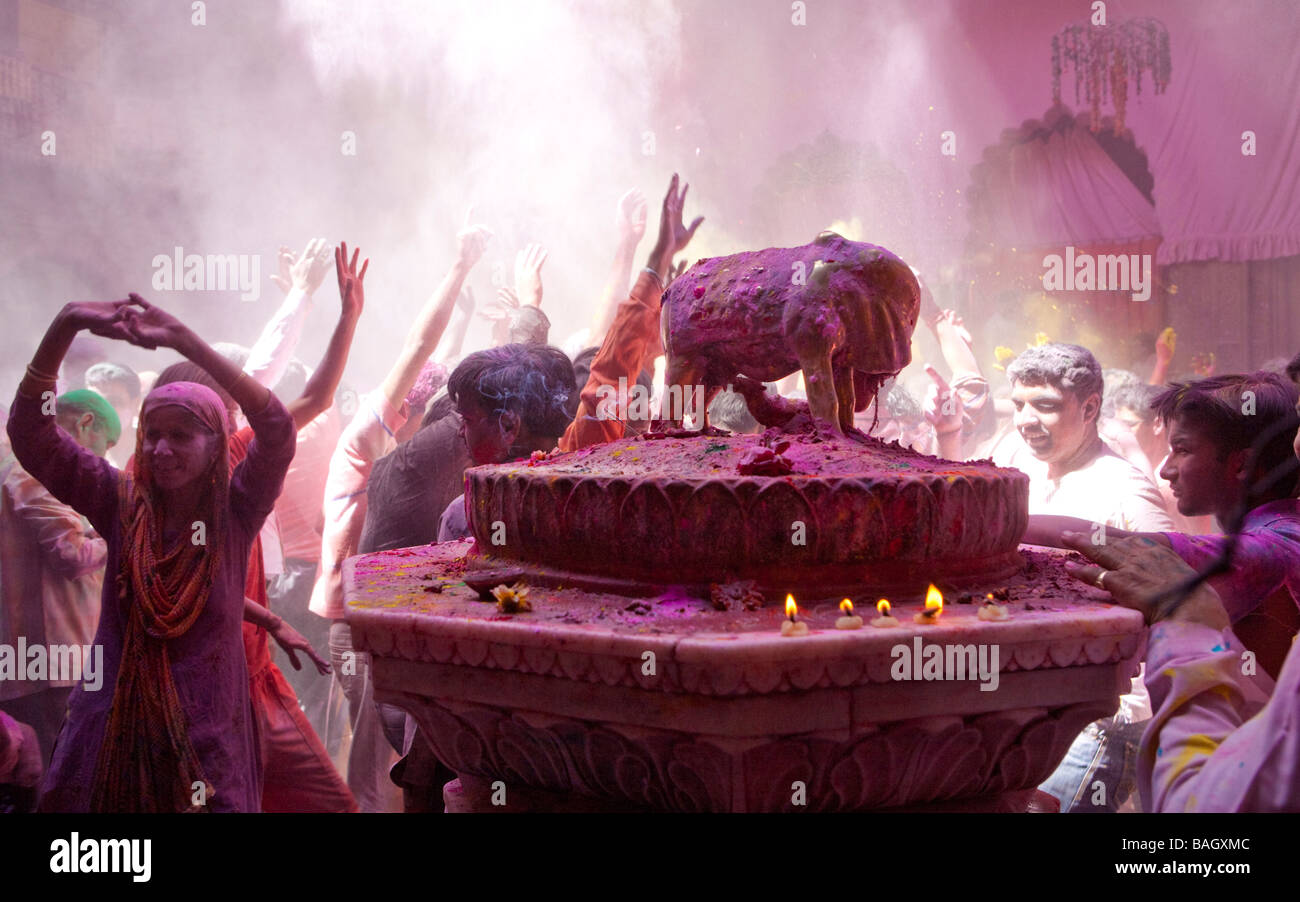 Happy holi indian hindu hi-res stock photography and images - Alamy