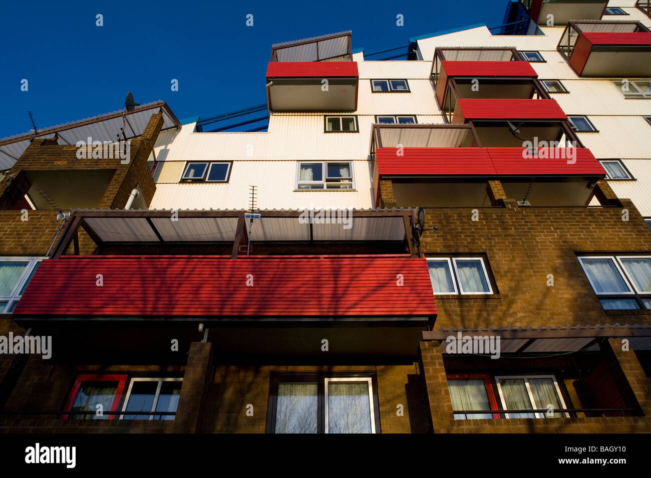 Ralph erskine byker wall housing hi-res stock photography and images ...