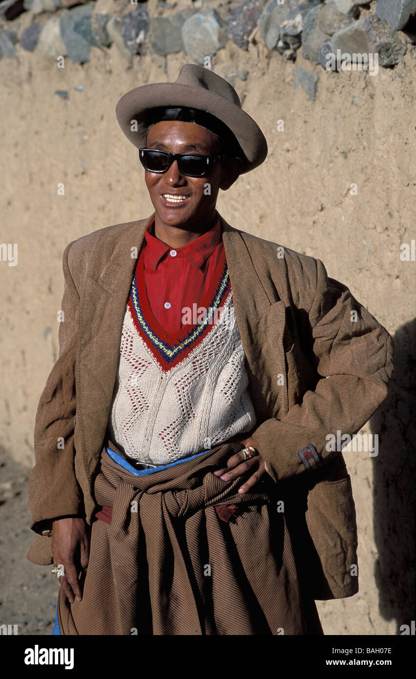 Darchen tibet hi-res stock photography and images - Alamy