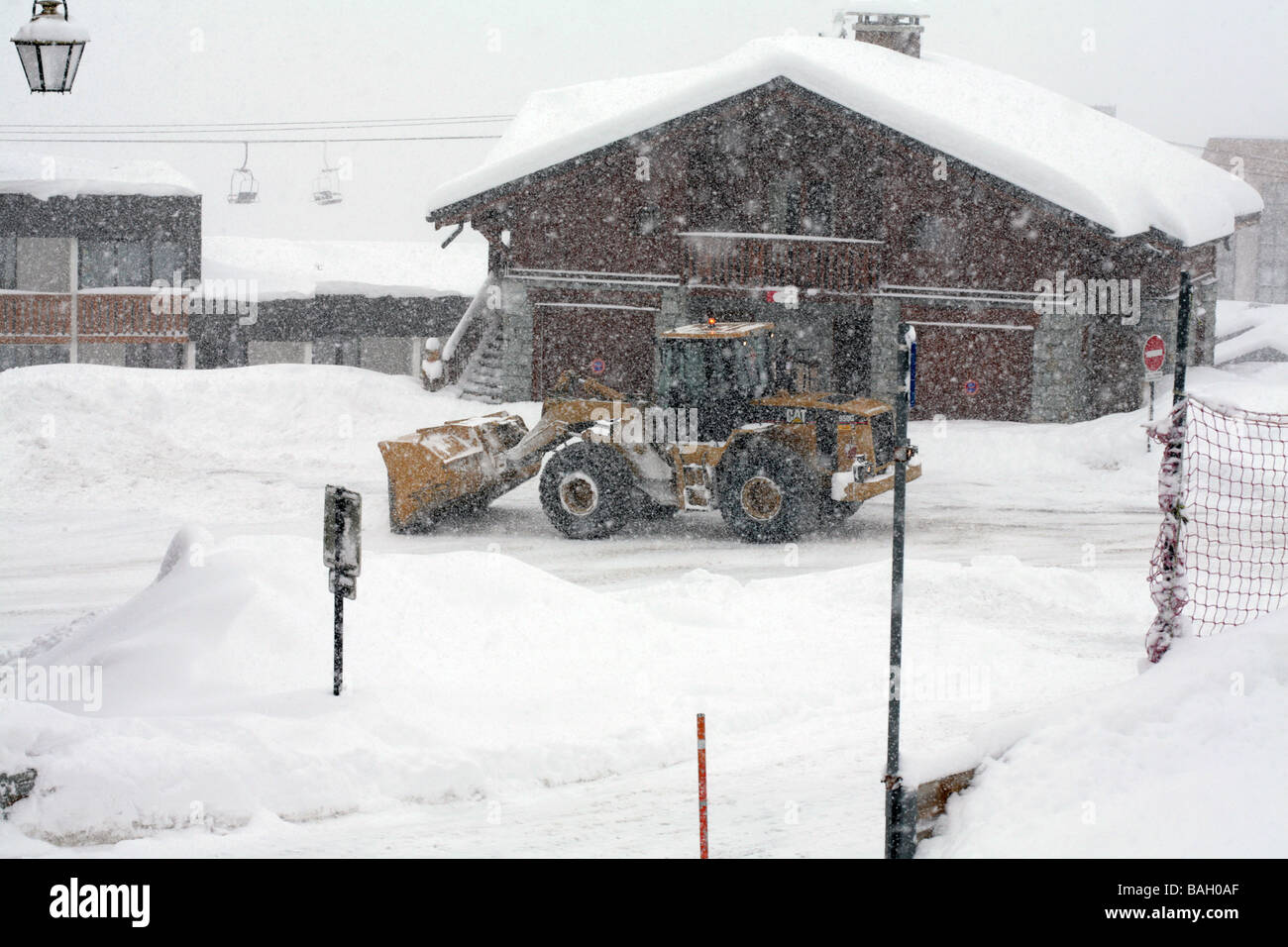 Tractor clearing snow, Val Thorens Three Valleys , Savoie France Stock ...