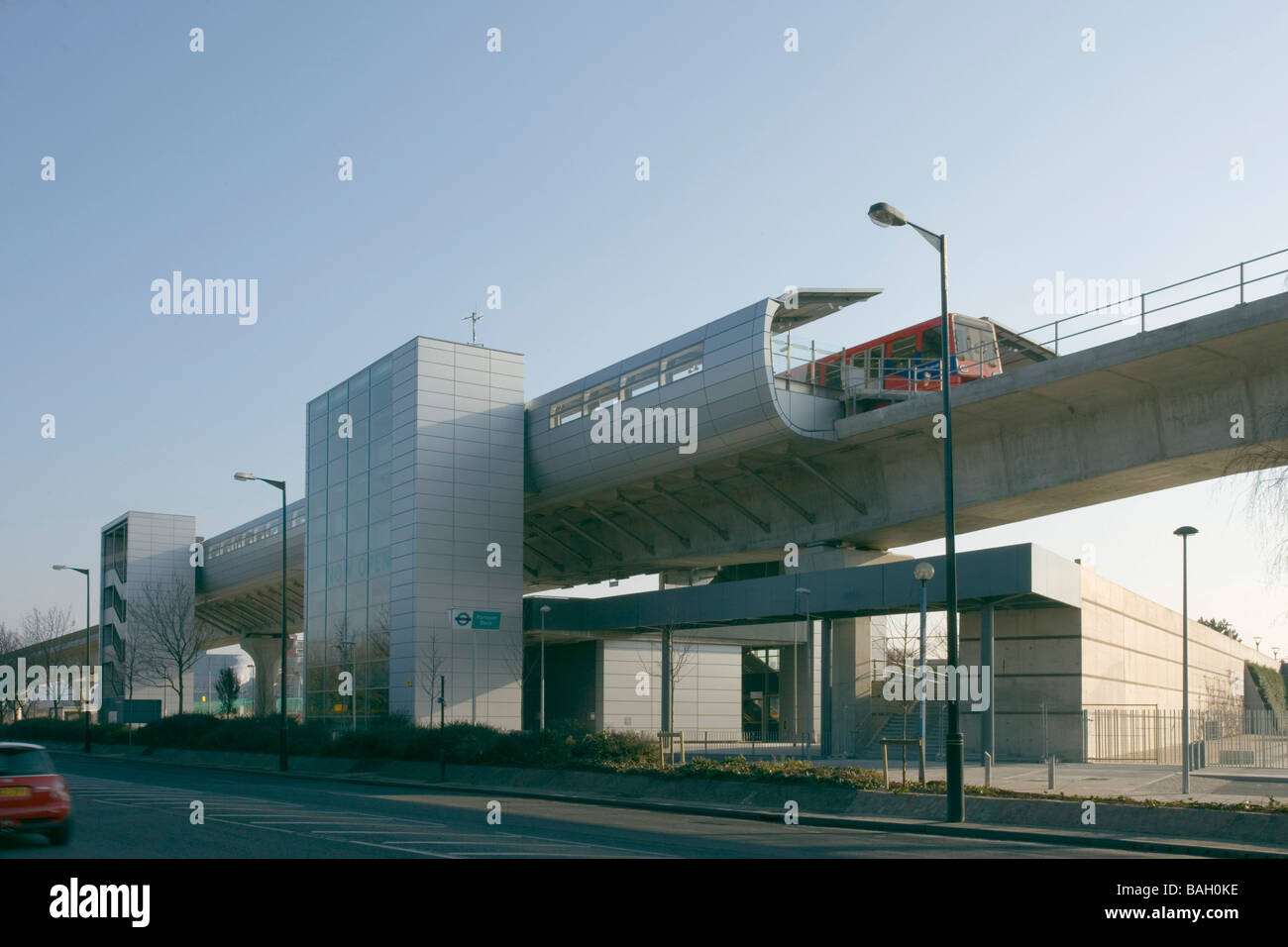 Dlr Pontoon Dock Station, London, United Kingdom, Weston Williamson ...