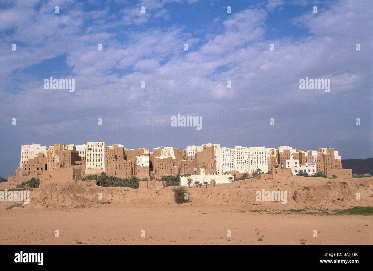 Shibam Hadramawt High Resolution Stock Photography and Images - Alamy