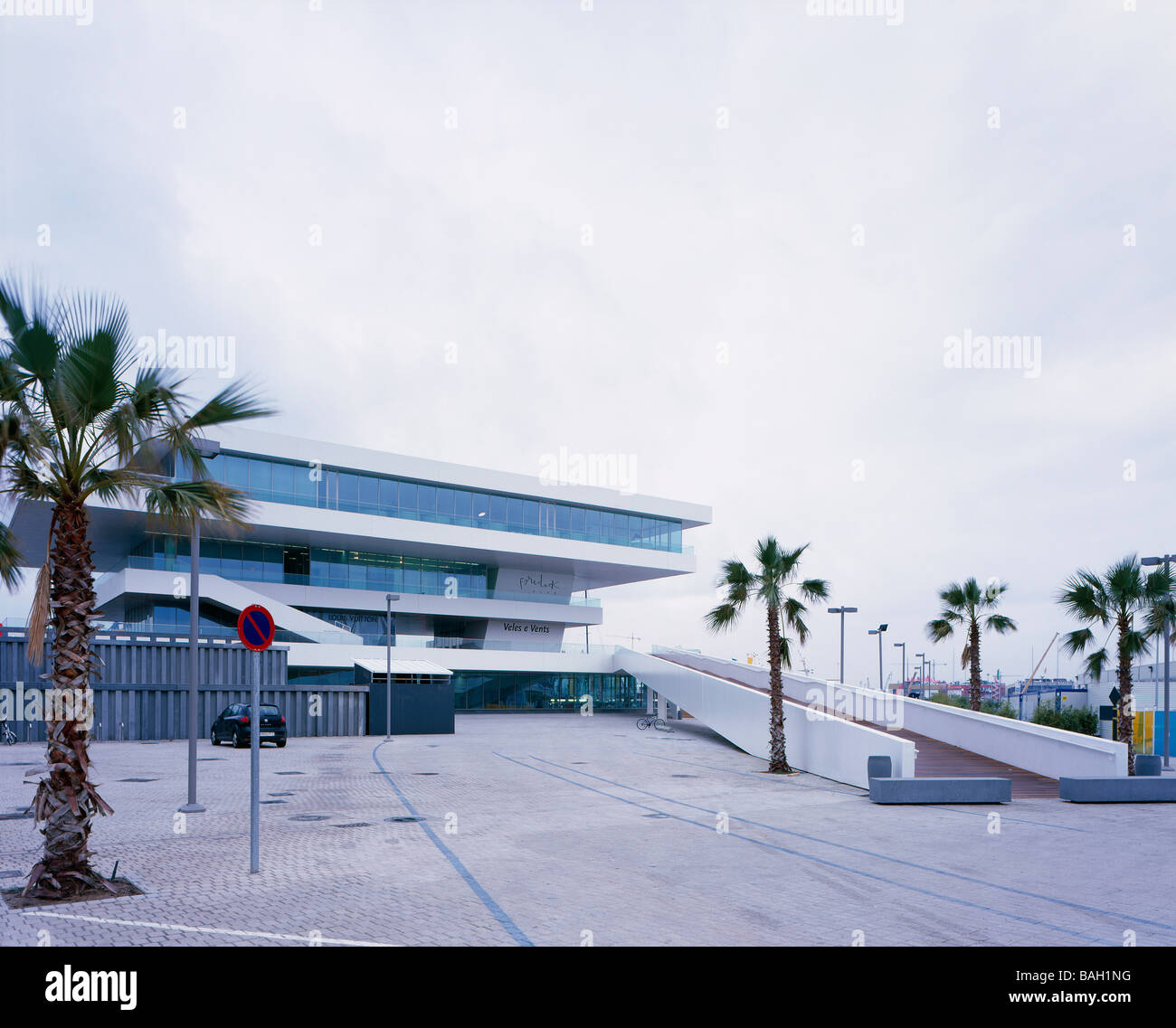VELES E VENTS / AMERICA'S CUP BUILDING, DAVID CHIPPERFIELD, VALENCIA ...