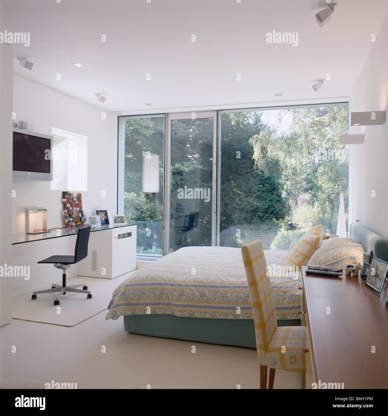 Private House, Esher, United Kingdom, Wilkinson King Architects ...