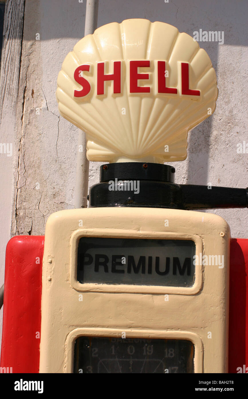 Old fashioned Shell petrol pump St. Mawes Cornwall UK Stock Photo - Alamy