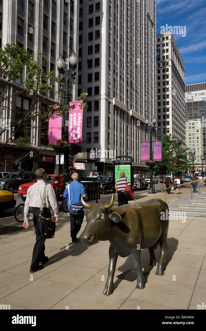 Statue of man and statue of cow hi-res stock photography and images - Alamy