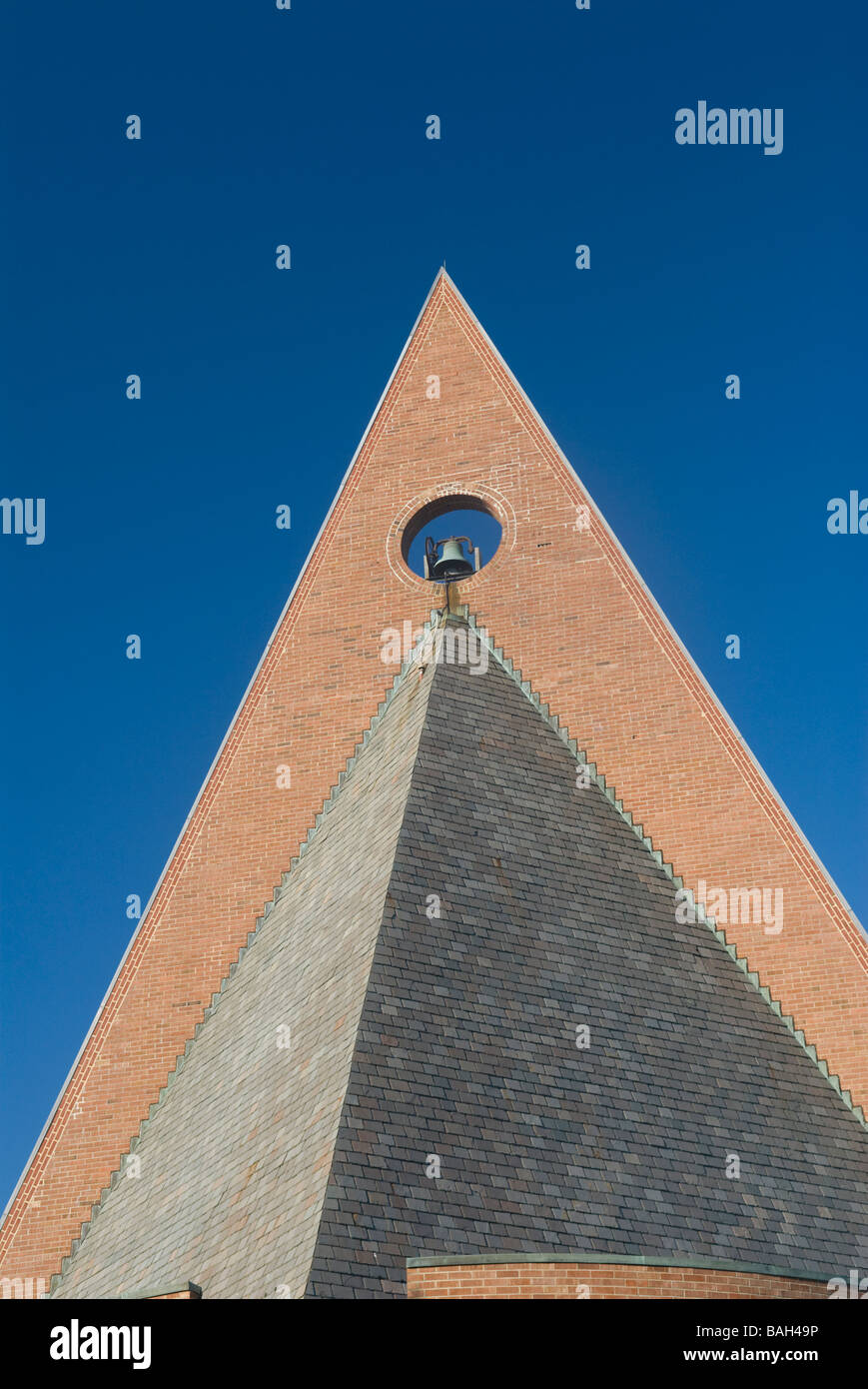 Columbus Indiana architecture First Baptist Church built in 1965 by ...