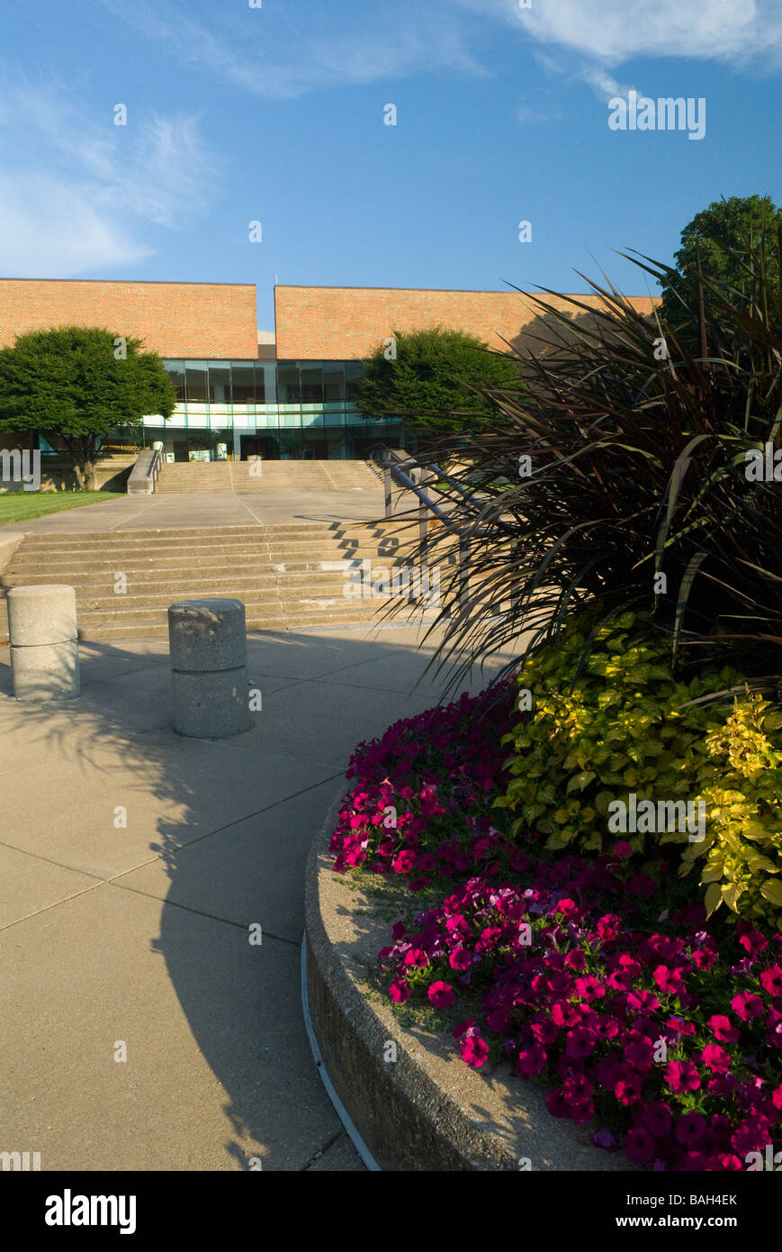 Columbus indiana architecture architect hi-res stock photography and ...