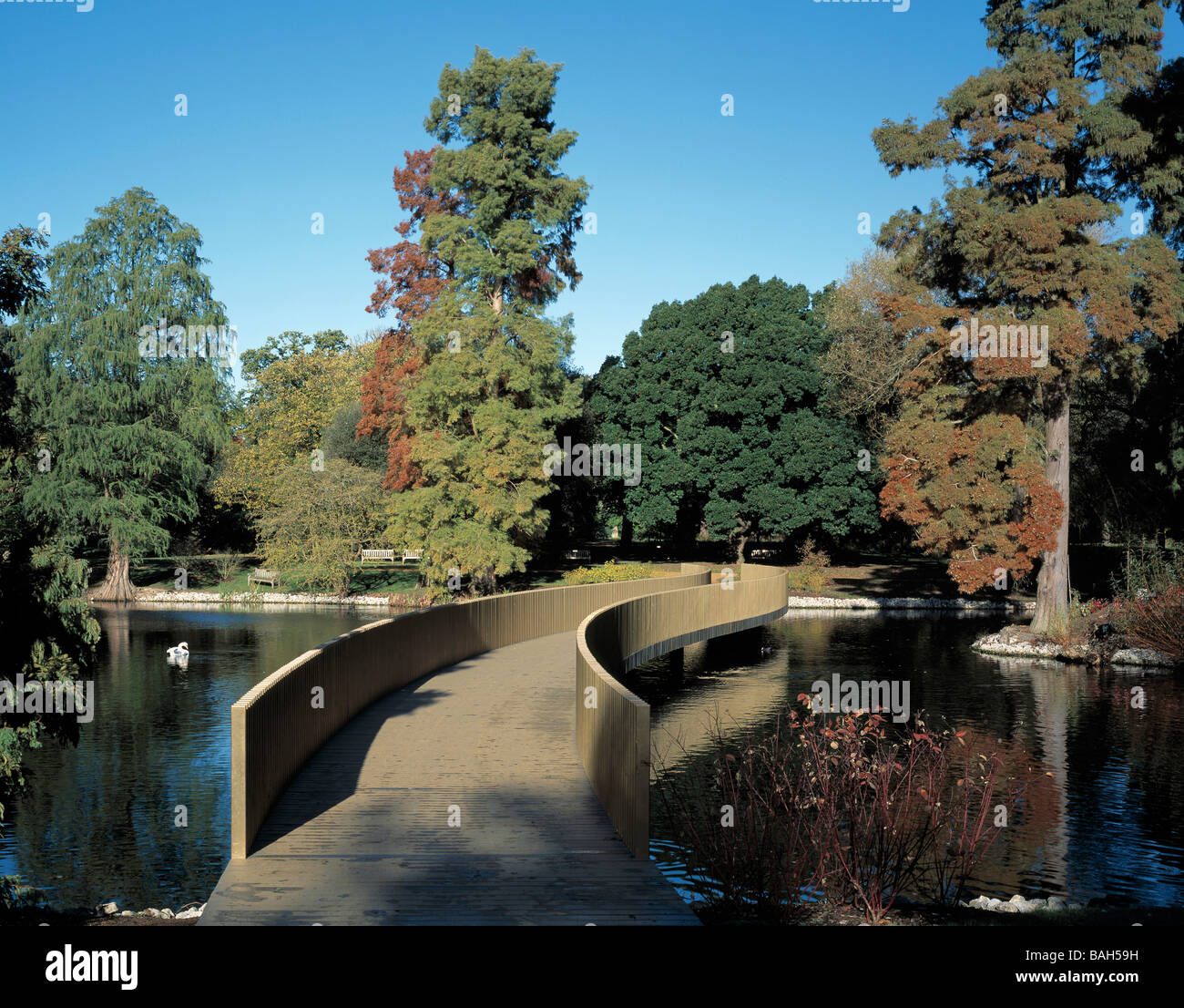 Sackler Crossing Bridge, London, United Kingdom, John Pawson, Sackler ...