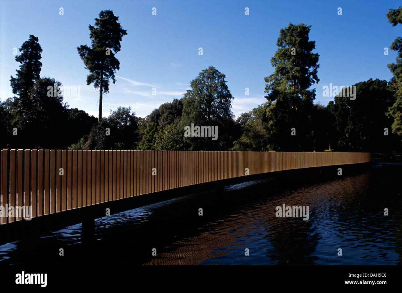 SACKLER CROSSING BRIDGE, JOHN PAWSON, RICHMOND UPON THAMES, UNITED ...