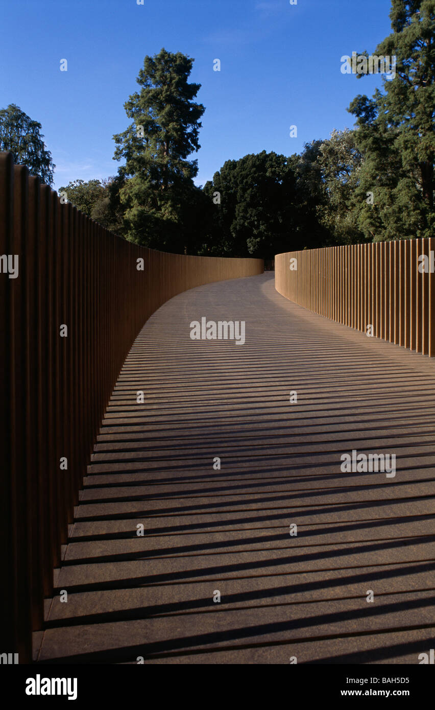 SACKLER CROSSING BRIDGE, JOHN PAWSON, RICHMOND UPON THAMES, UNITED ...