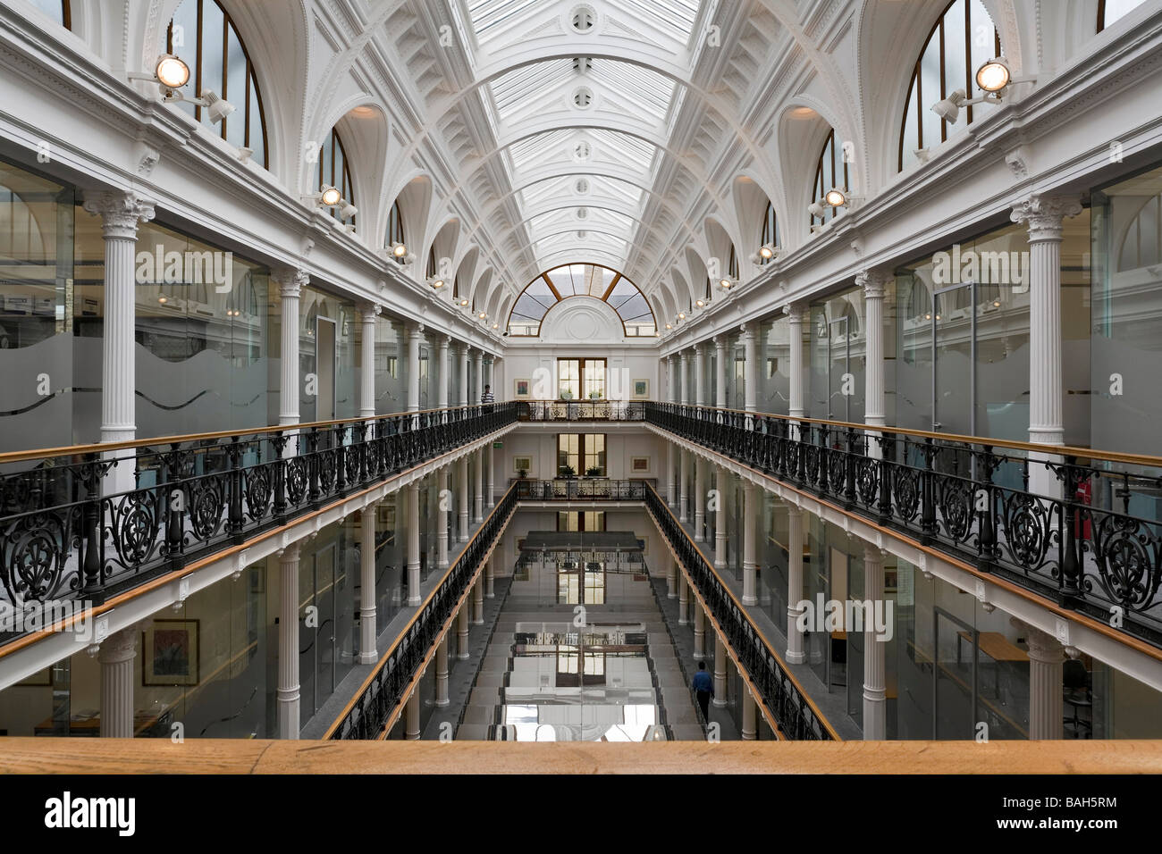 Central Court, London, United Kingdom, Sir John Taylor, Central court ...