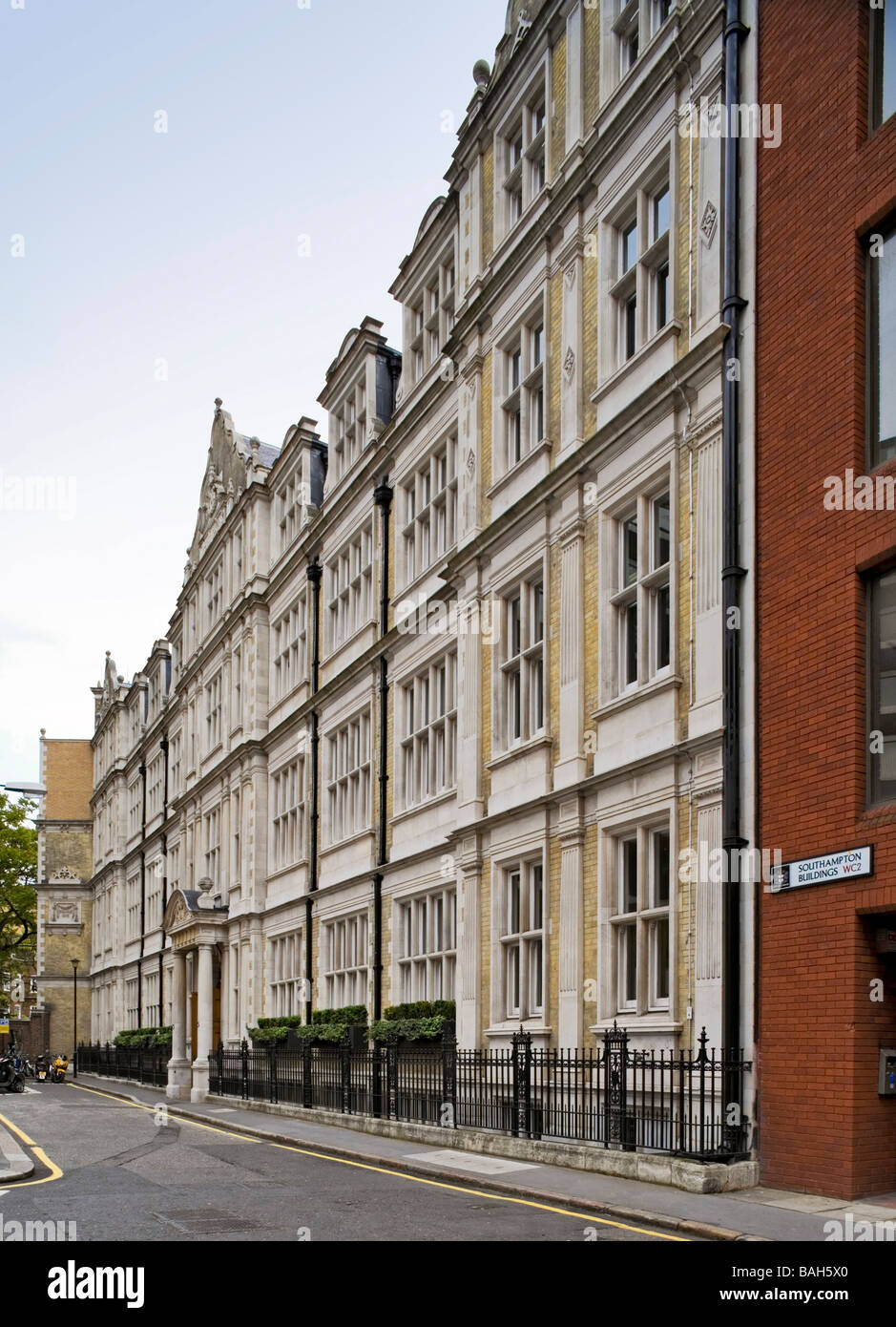 Central Court, London, United Kingdom, Sir John Taylor, Central court ...