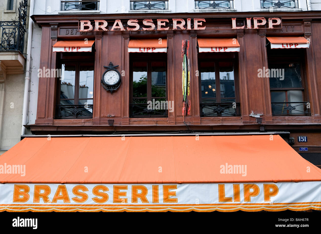 France, Paris, Saint Germain des Pres District, the Brasserie Lipp ...