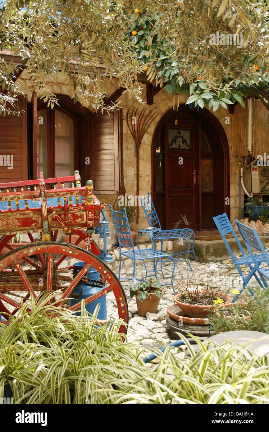 Old-fashion decorated yard Stock Photo - Alamy