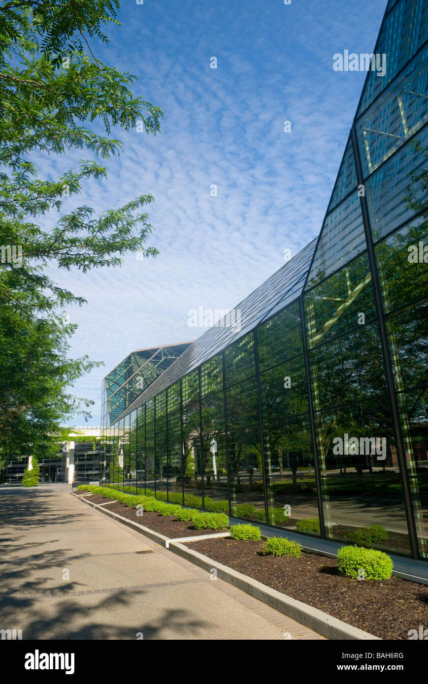 Columbus Indiana architecture. Irwin Union Bank and Trust Company ...