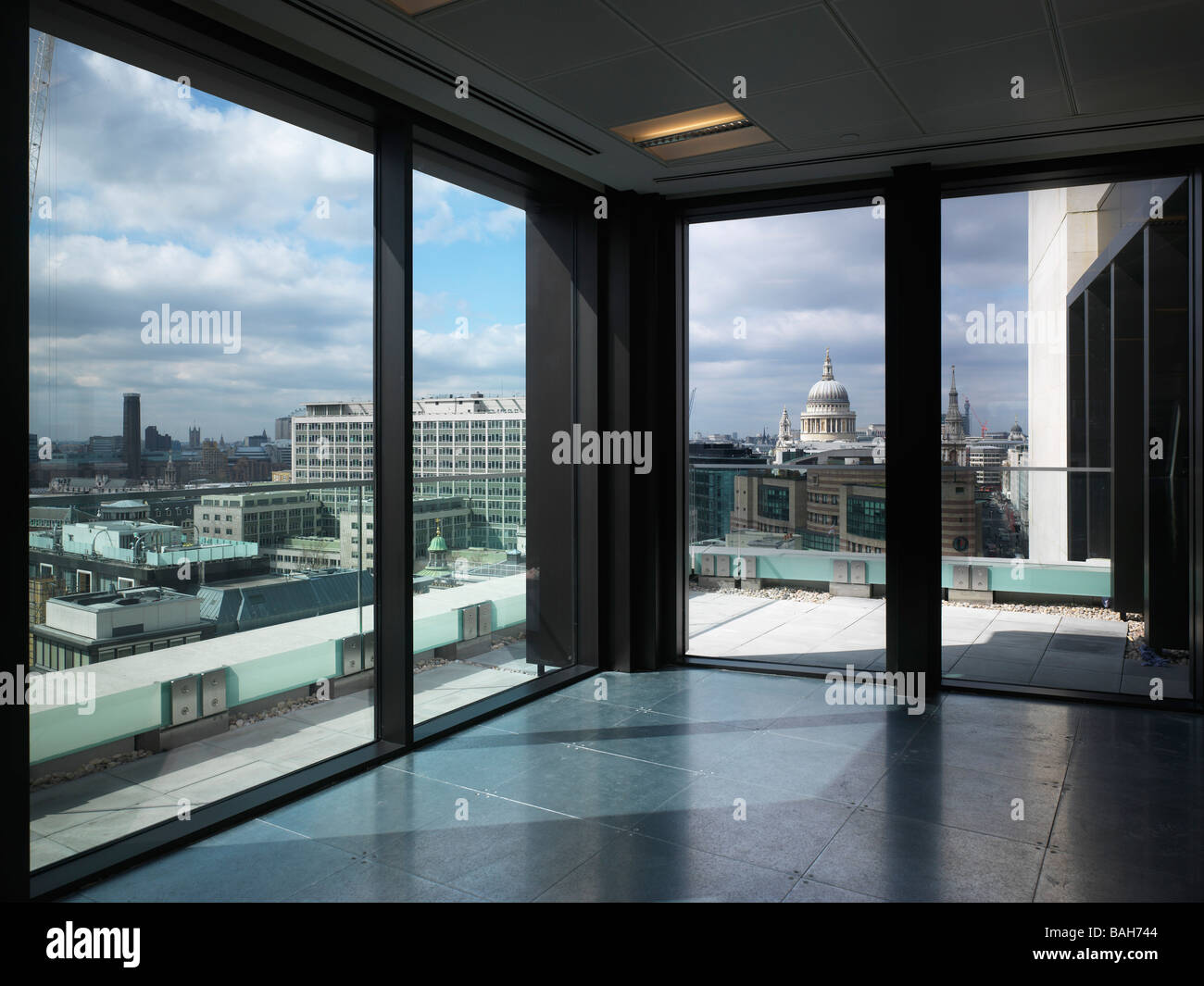 14 CORNHILL, DLG ARCHITECTS, LONDON, UNITED KINGDOM Stock Photo - Alamy
