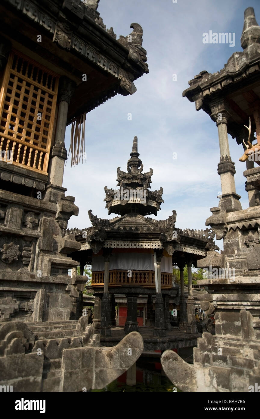 Pura pulaki temple architecture hi-res stock photography and images - Alamy