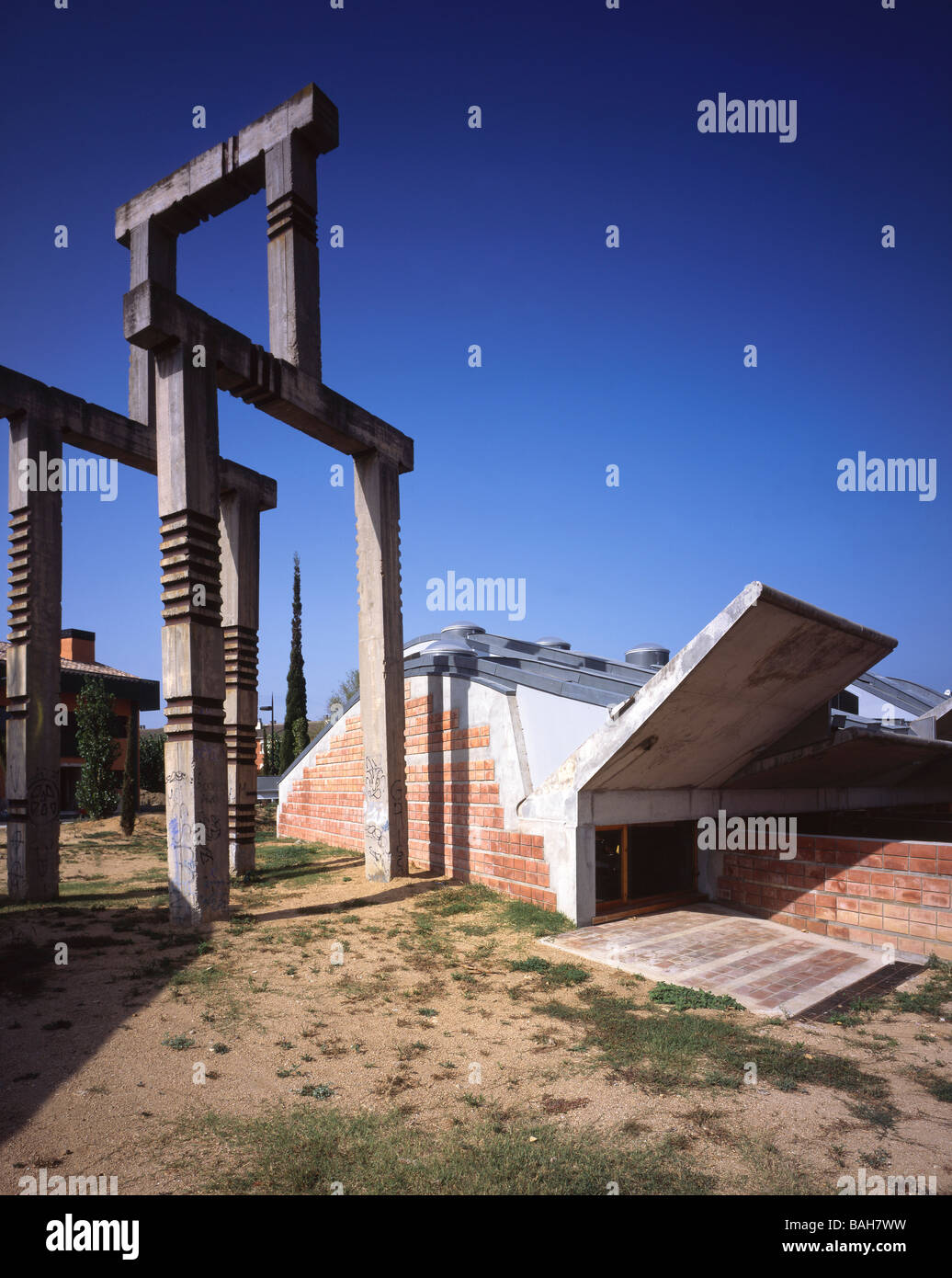 Palafolls Public Library, Barcelona, Spain, Embt Arquitectes Associats ...
