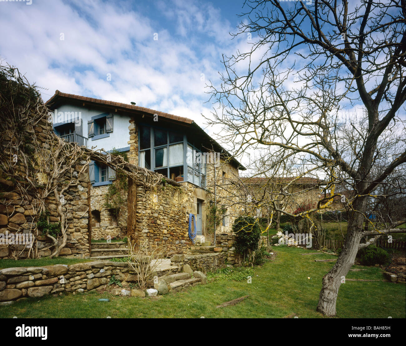 BASERRI BETIKOA, F451 ARQUITECTURA, ABADINO, SPAIN Stock Photo - Alamy