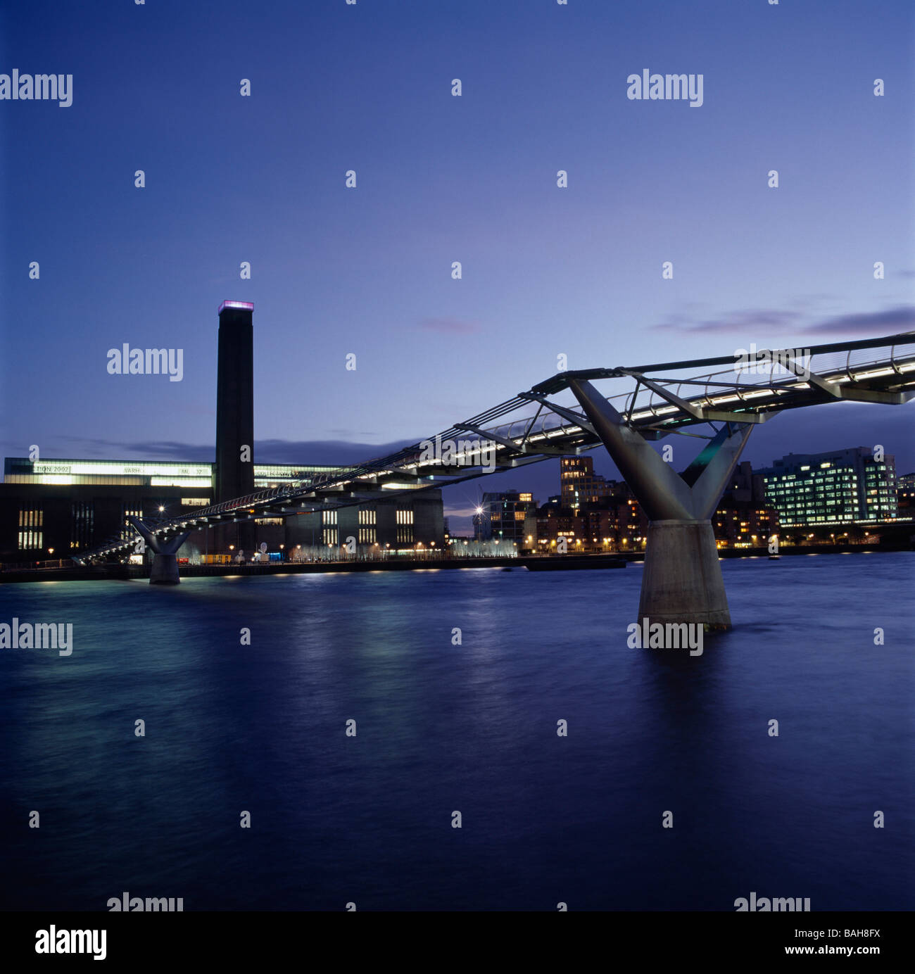 Millennium Bridge, London, United Kingdom, Foster and Partners Ove Arup ...