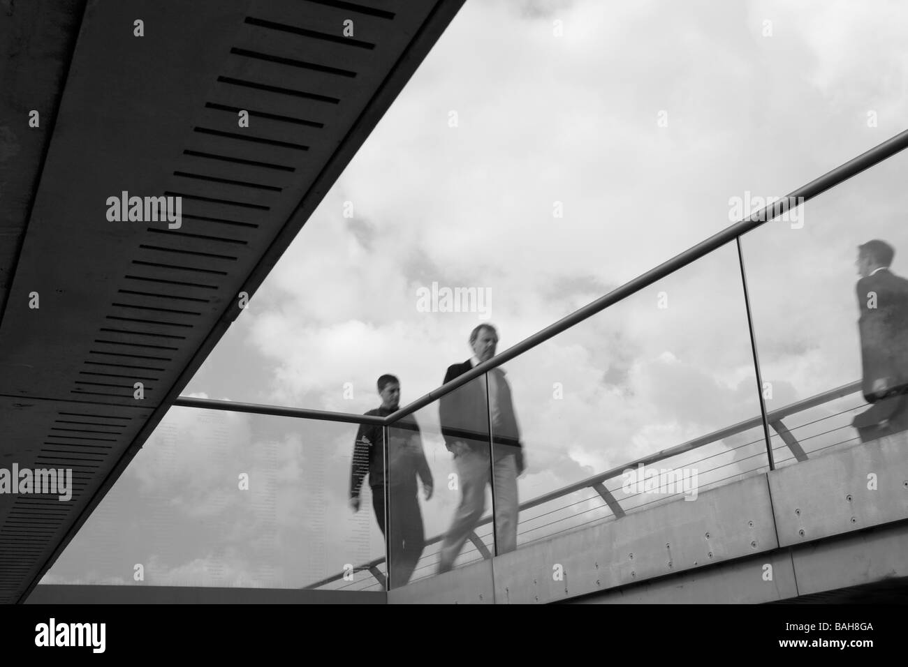 Millennium Bridge, London, United Kingdom, Foster and Partners Ove Arup ...