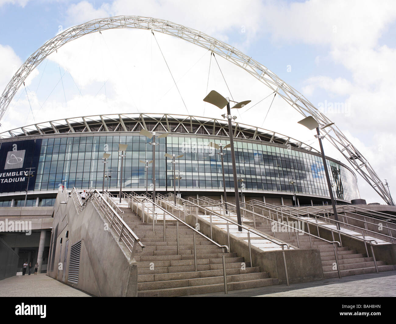 wembley stadium steps to north entrance 1 and 2 Stock Photo - Alamy