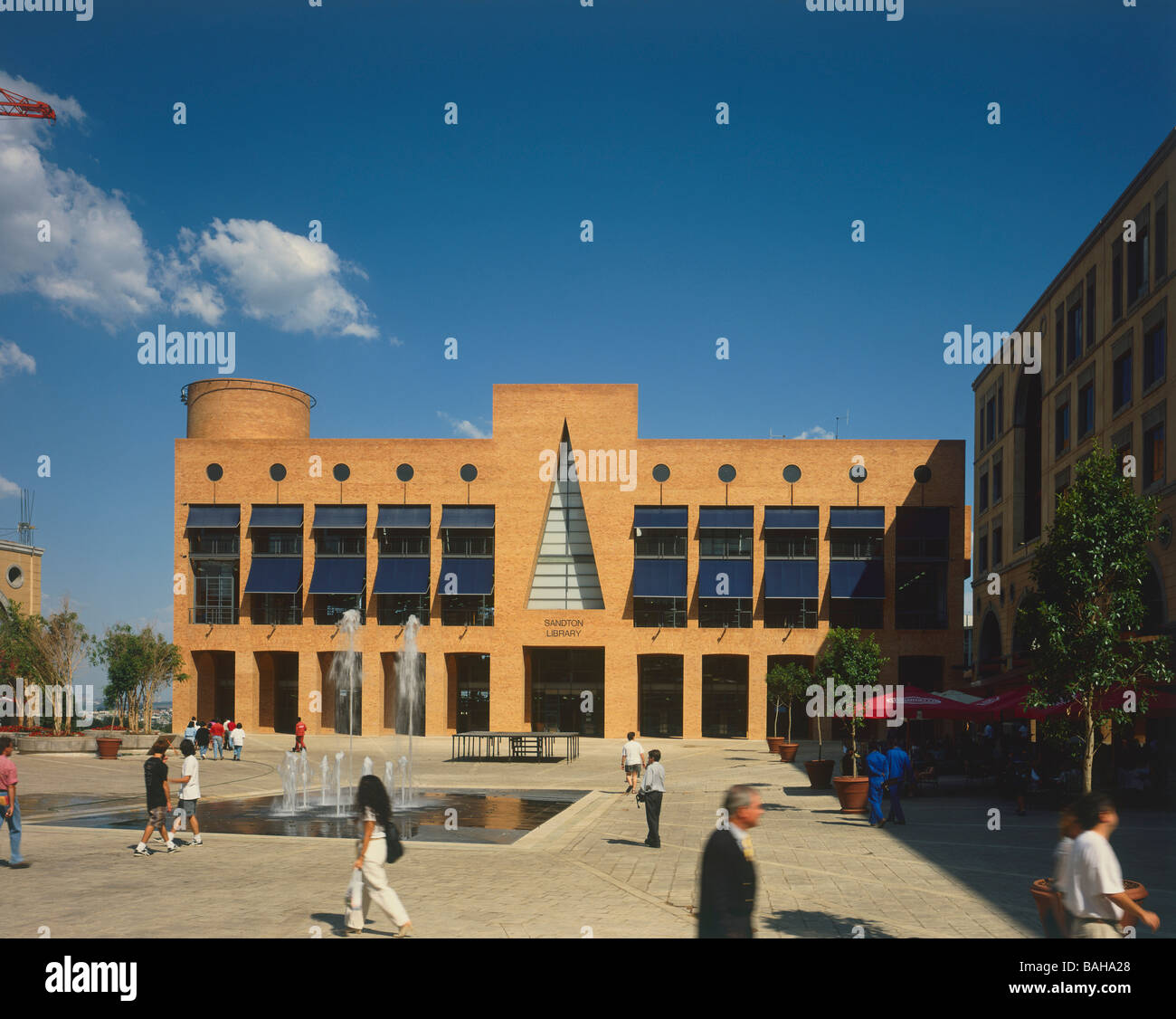 SANDTON LIBRARY, GAPP ARCHITECTS, JOHANNESBURG, SOUTH AFRICA Stock ...