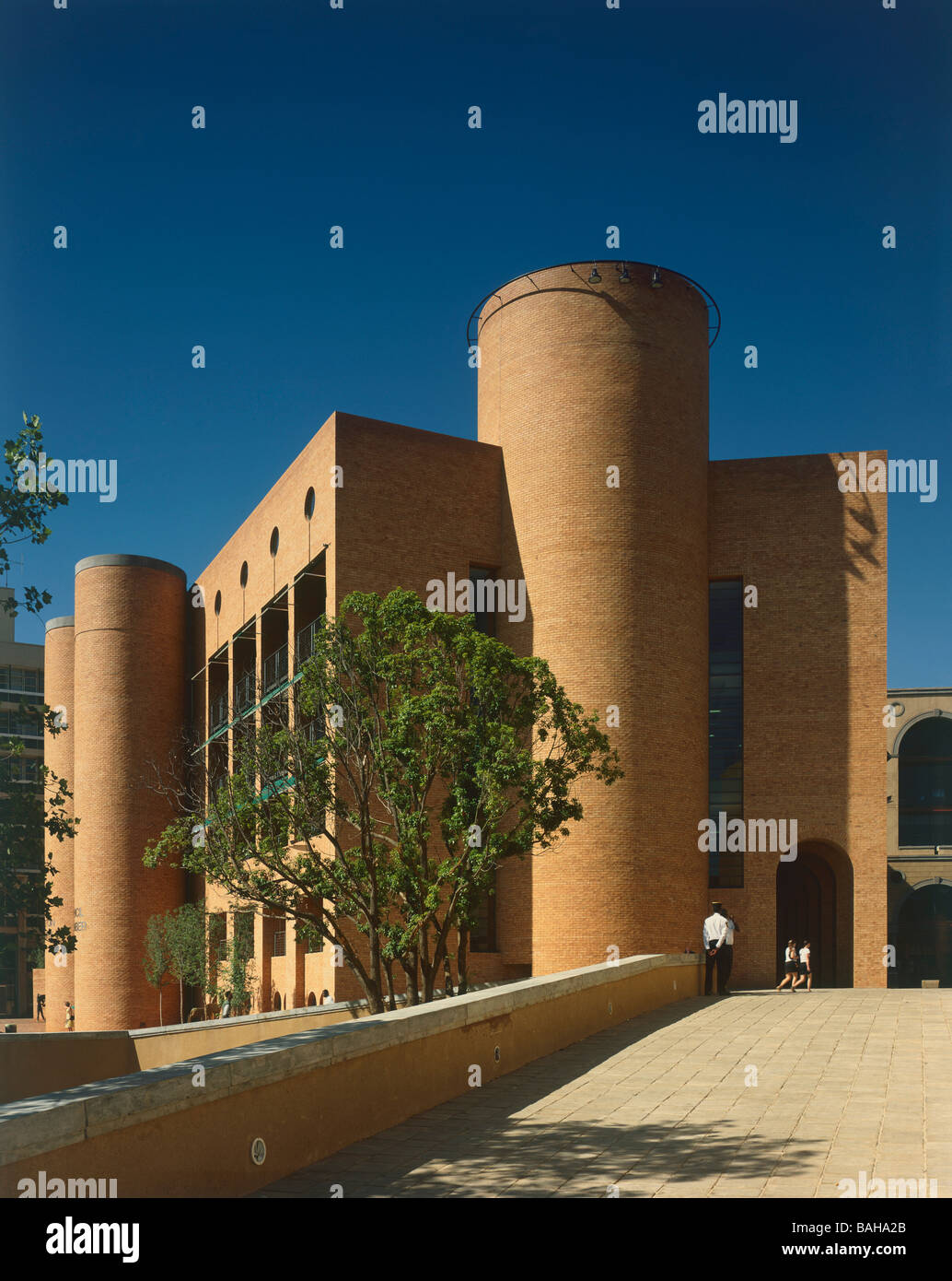 SANDTON LIBRARY, GAPP ARCHITECTS, JOHANNESBURG, SOUTH AFRICA Stock ...