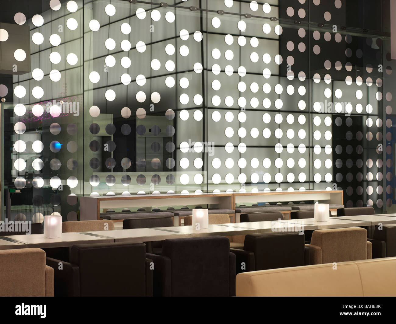 O2 ARENA - MILLENIUM DOME INTERIOR NIGHT SHOTS OF O2 ARENA STADIUM AND ...