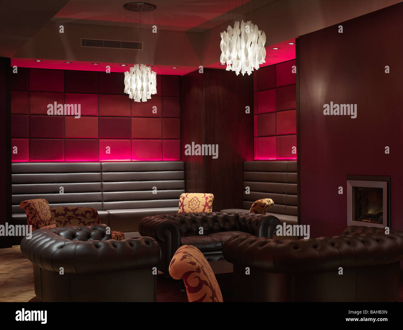 O2 ARENA - MILLENIUM DOME INTERIOR NIGHT SHOTS OF O2 ARENA STADIUM AND ...