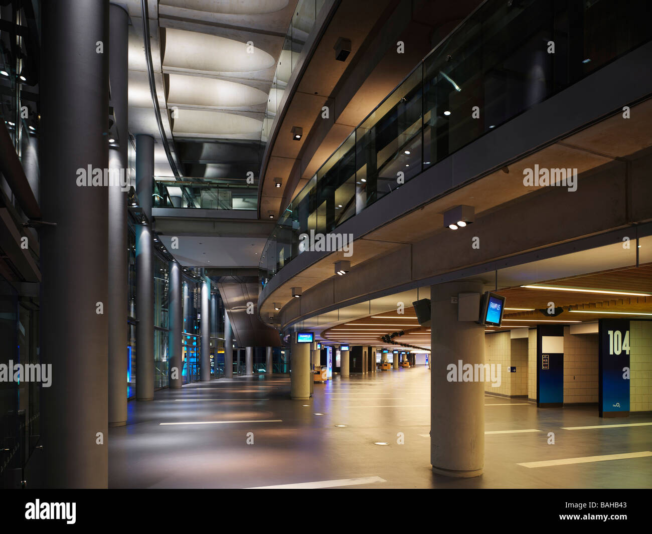 O2 arena millenium dome interior hi-res stock photography and images ...