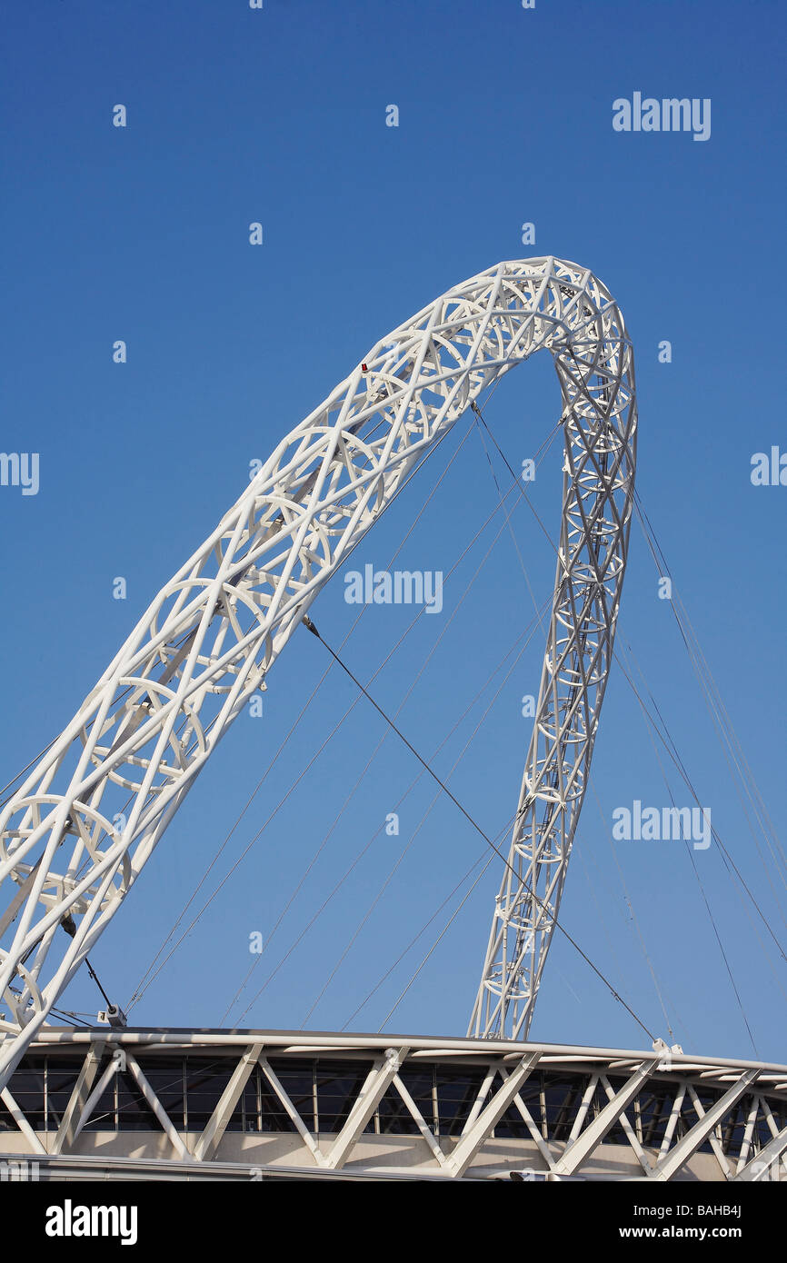 wembley stadium swooping arch detail Stock Photo - Alamy