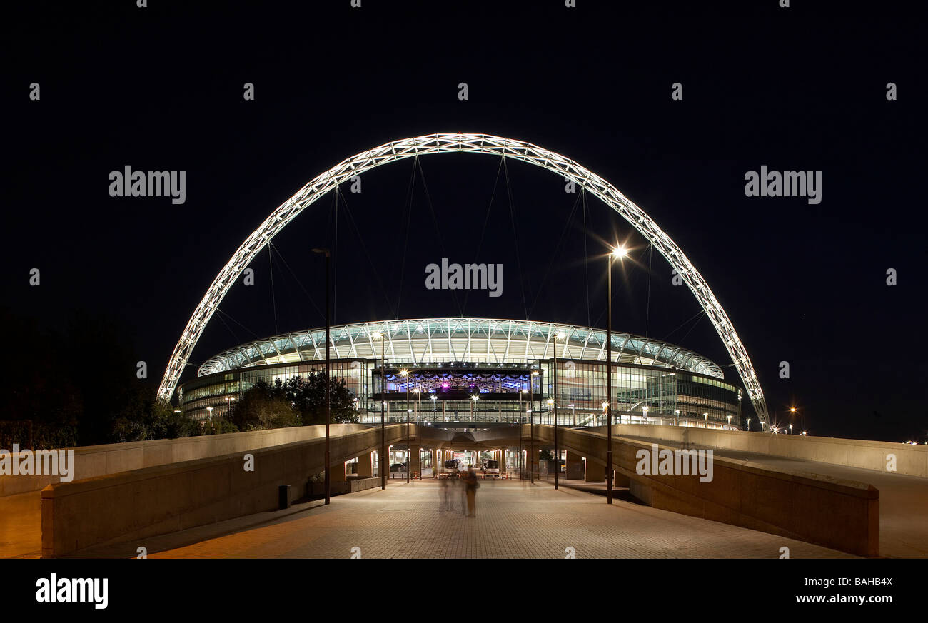 External concourse hi-res stock photography and images - Alamy