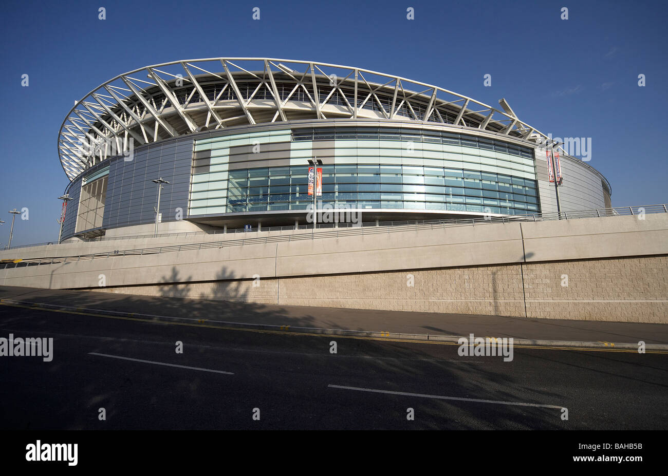 wembley stadium low angle view from acces road Stock Photo - Alamy