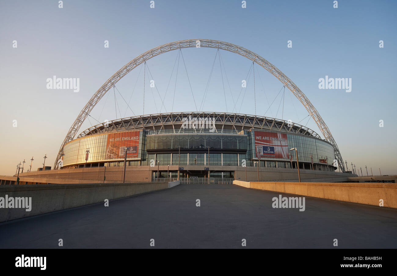 wembley stadium symetrical sunset view form ramp Stock Photo - Alamy