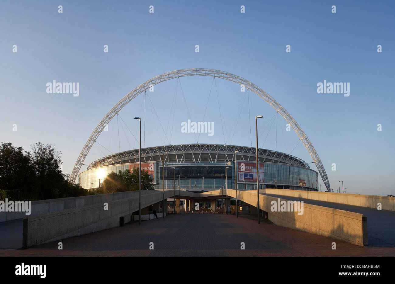 Wembley stadium sunset hi-res stock photography and images - Alamy