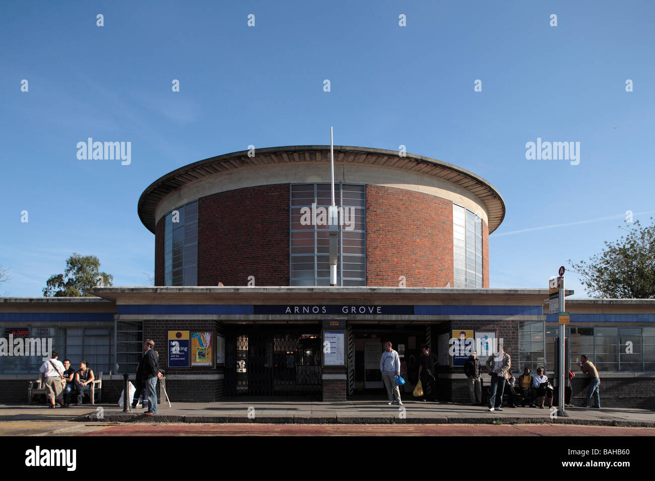 Arnos grove new southgate london hi-res stock photography and images ...