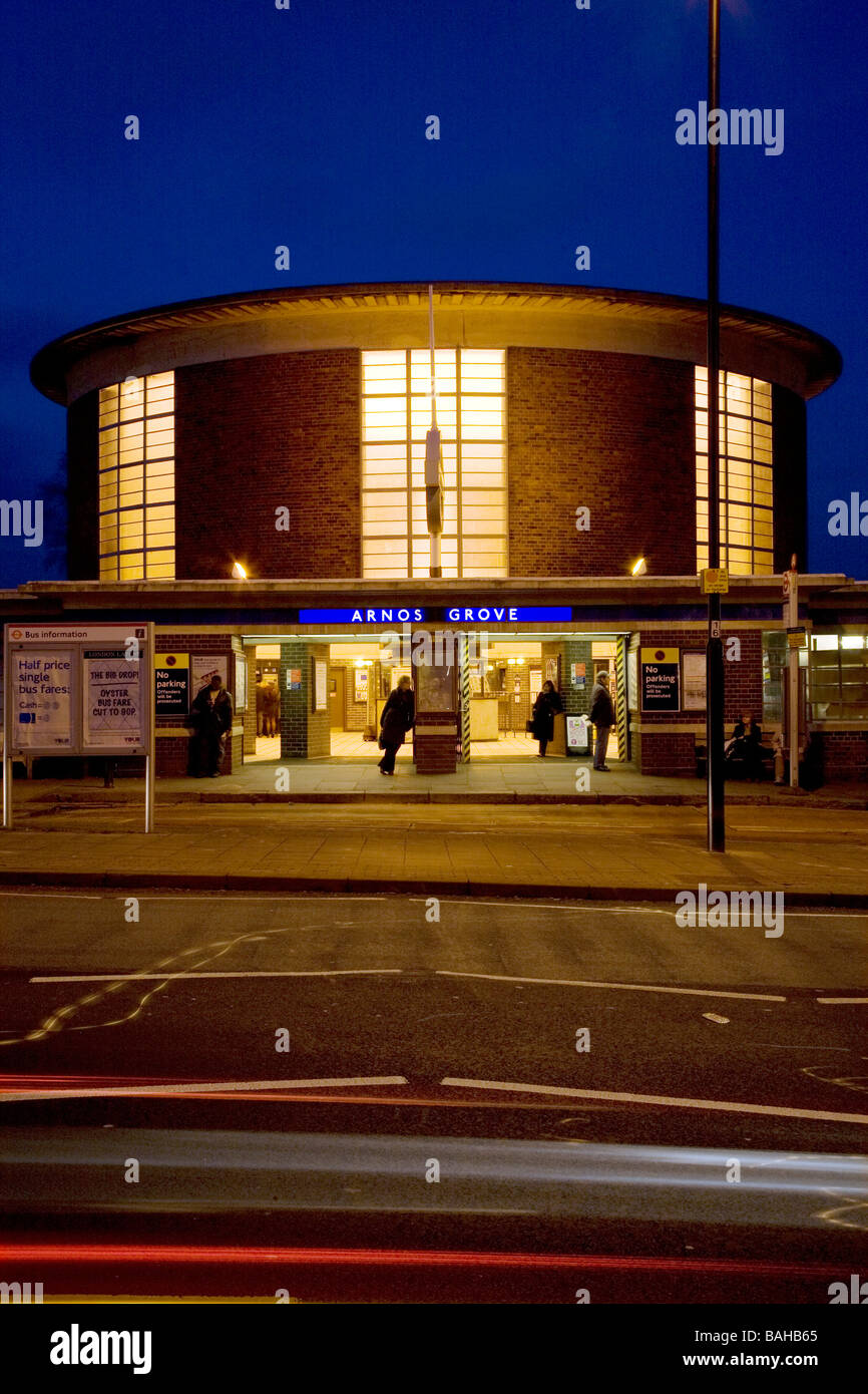 Arnos grove london hi-res stock photography and images - Alamy