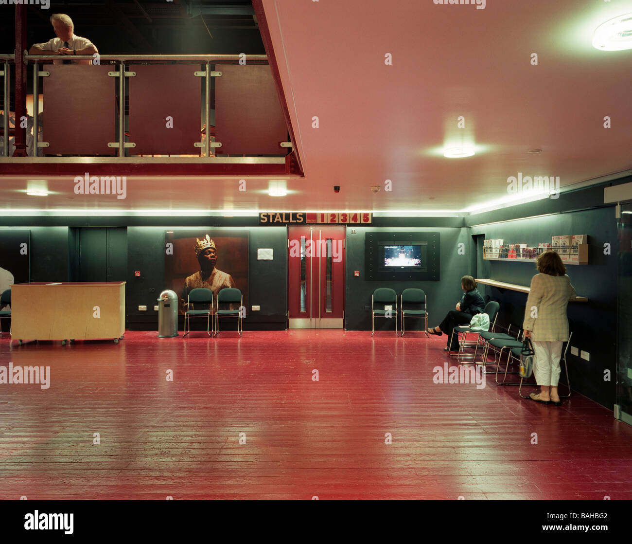 Stratford upon avon theatre interior hi-res stock photography and ...