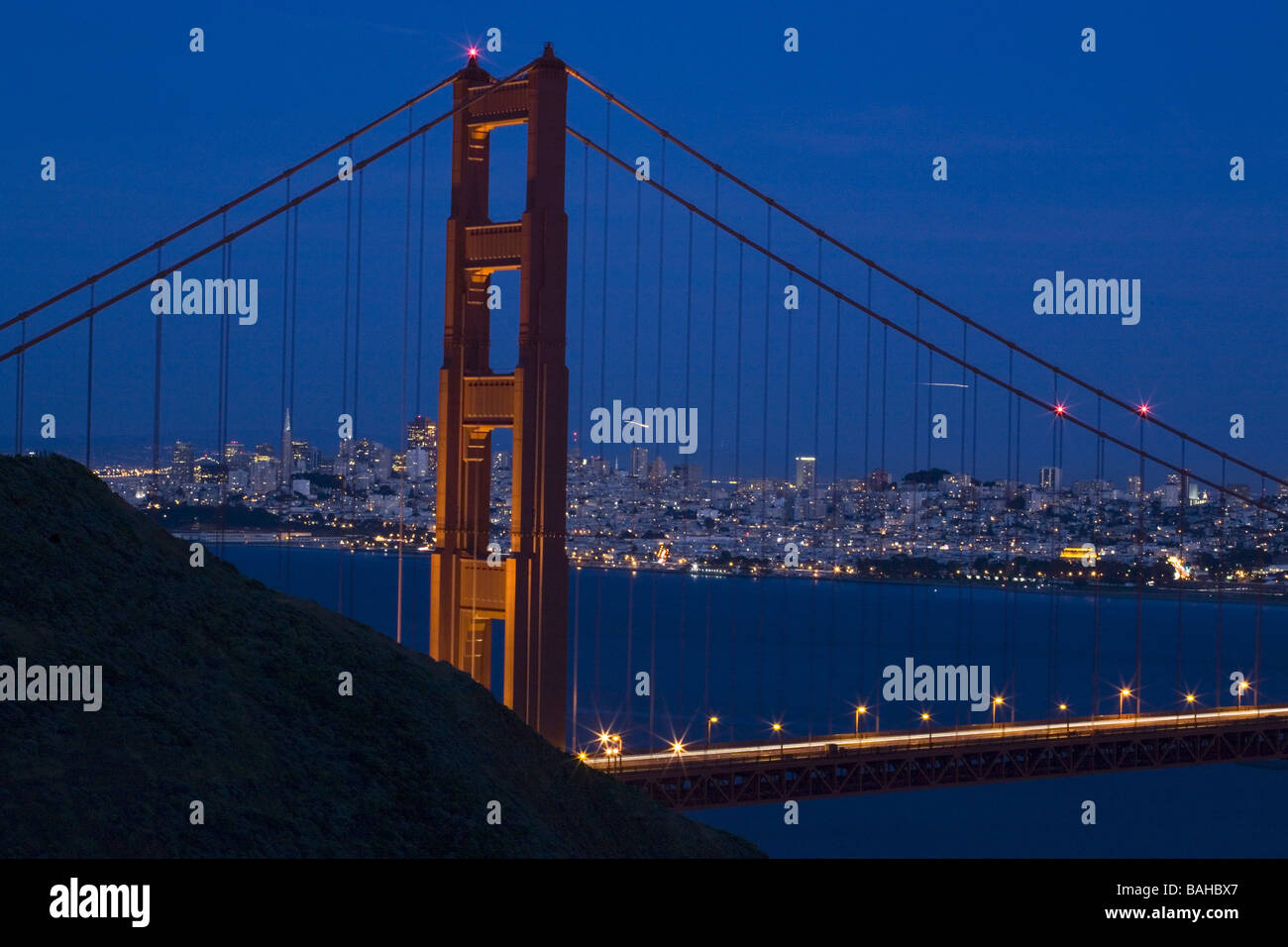 Span golden gate bridge hi-res stock photography and images - Alamy