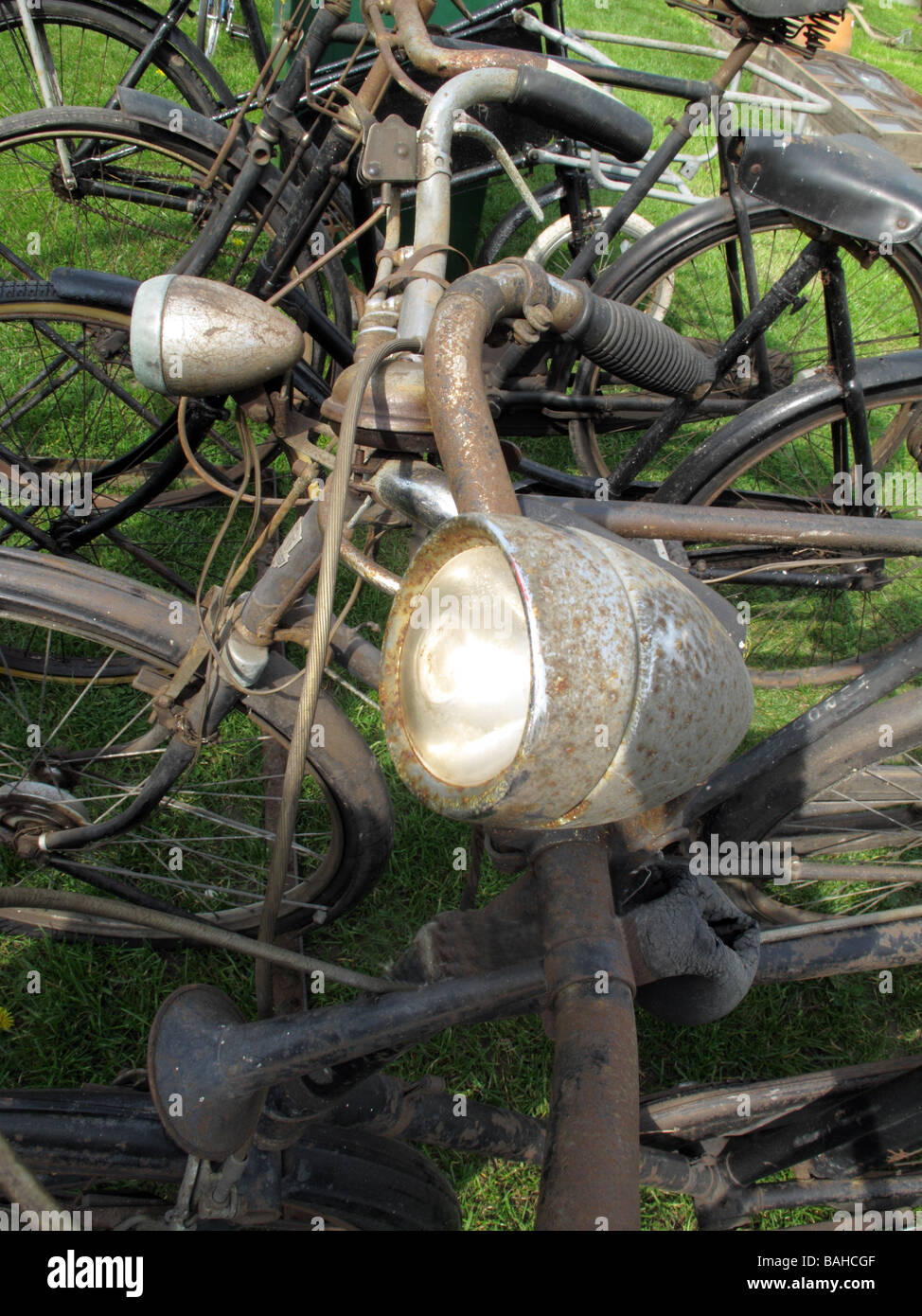 Antique bicycles hi-res stock photography and images - Alamy
